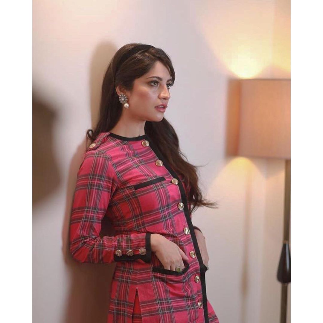 Beautiful Neelum Muneer Khan Latest Photos from Promotion of Movie ...