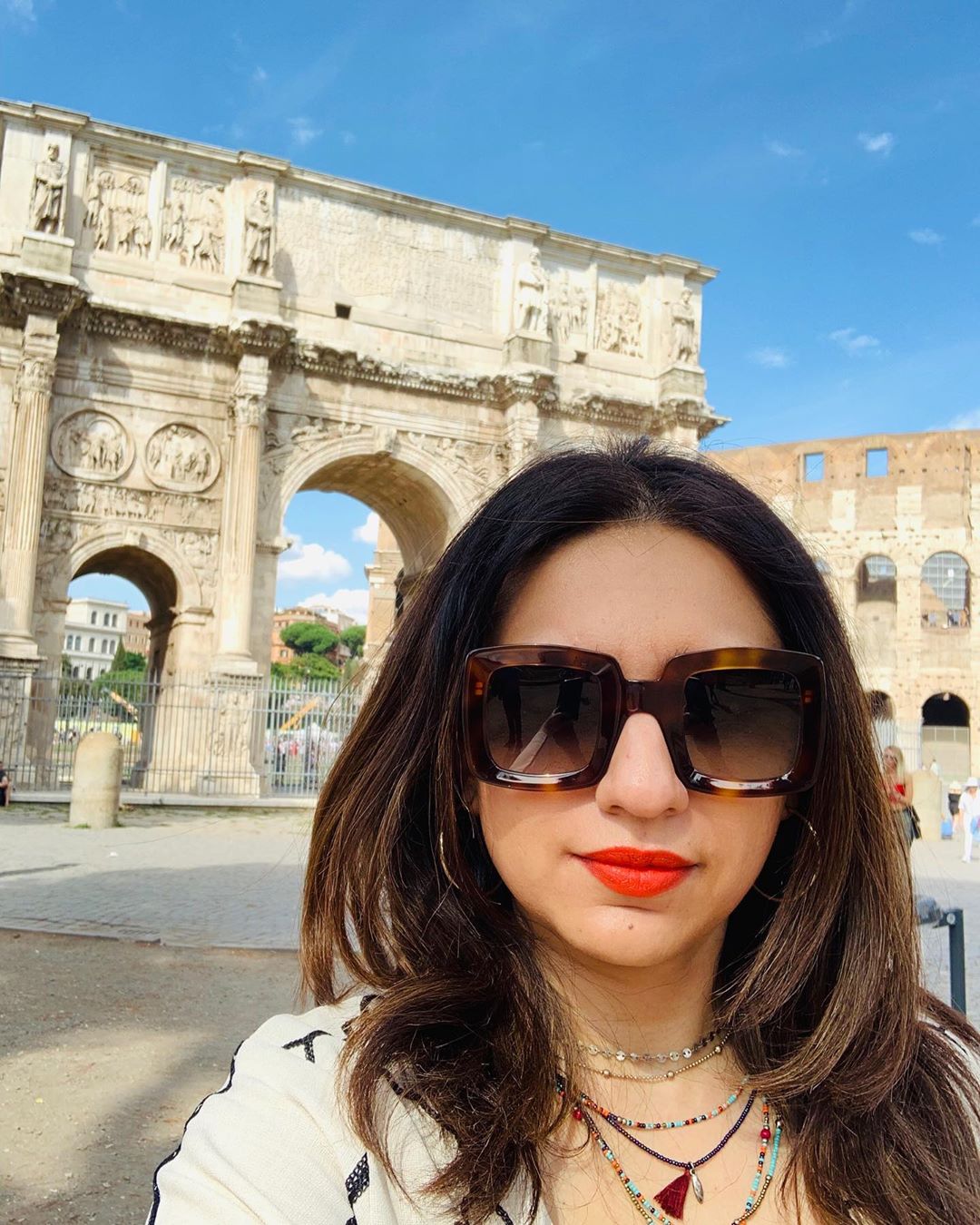 Beautiful Newscaster Maria Memon with her Husband in Italy ...