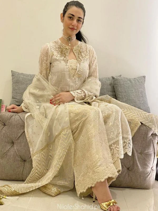 Famous Celebrities features in Nilofer Shahid's Meeras Eid Collection ...
