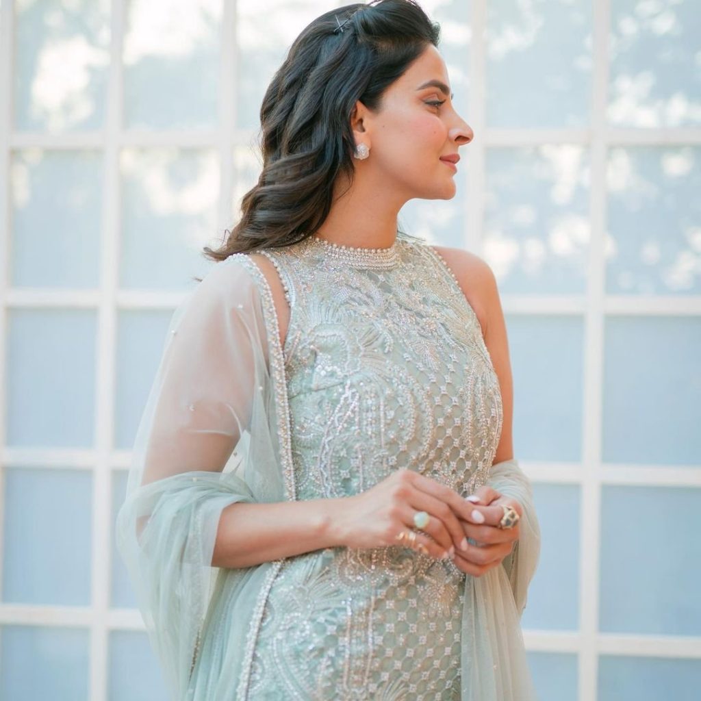 Saba Qamar Recent Gorgeous Pictures | Dailyinfotainment
